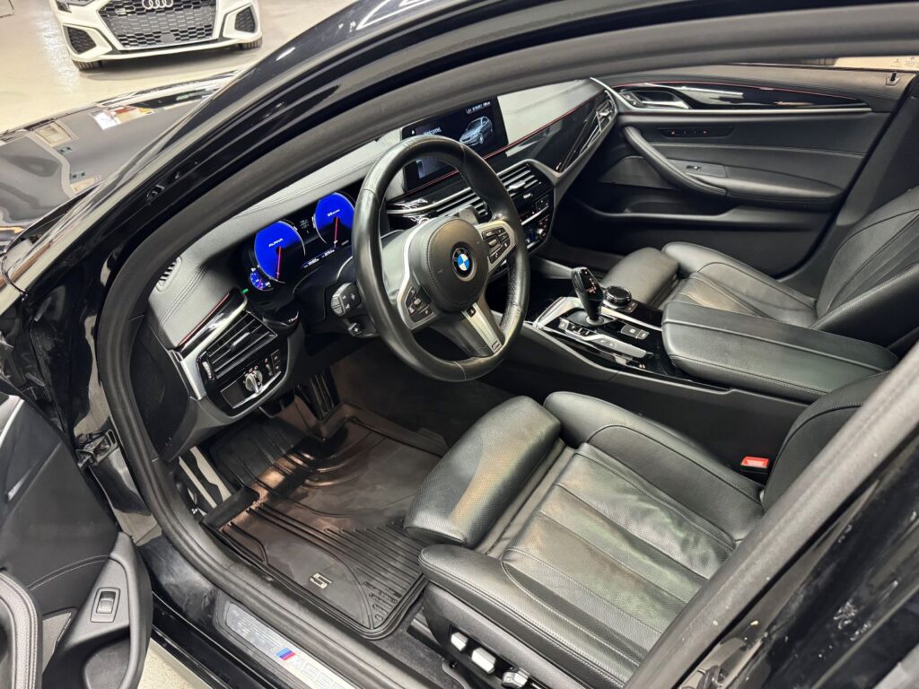 2018 BMW M550i - Grande National Leasing